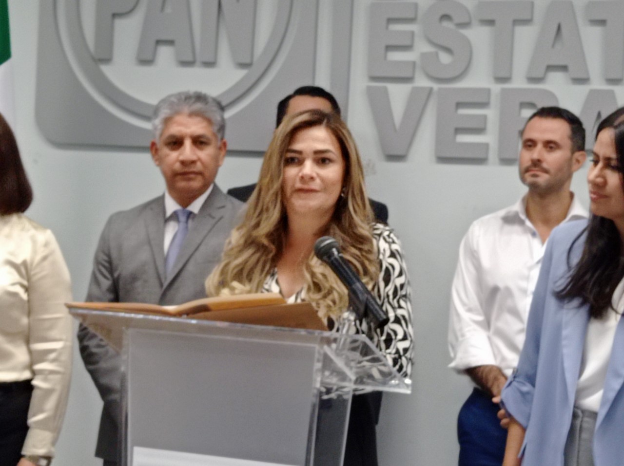 PLANTEA DIPUTADA MARIJOSE GAMBOA TIPIFICAR COMO DELITO EL SUBEJERCICIO ...
